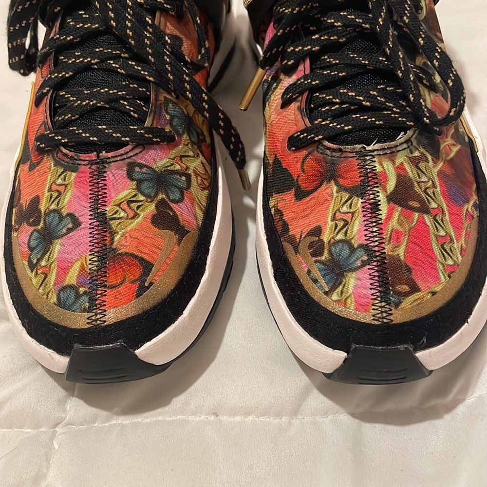 Kevin Durant “Butterflies & Chains” Sneakers - Gem